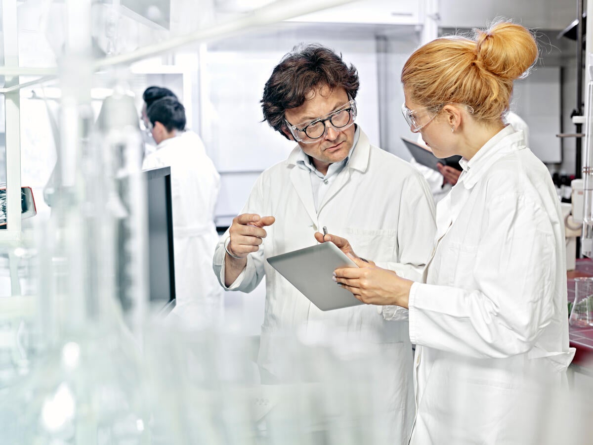 Achieving compliance with EU Annex 11 and 21 CFR Part 11 | UL Solutions